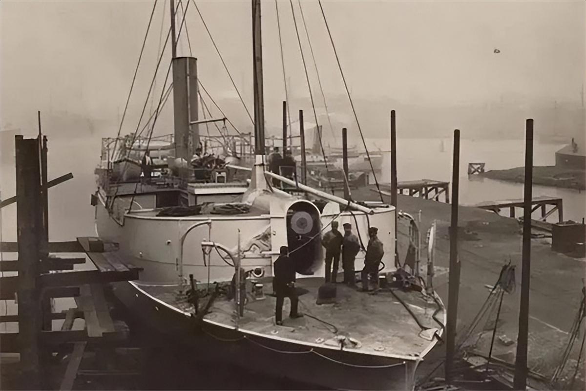 The Dingyuan ship that blew itself up in the Sino-Japanese War of Sino ...