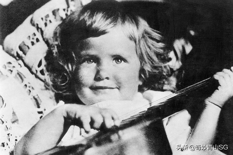 Ingrid Bergman's legendary life from Swedish orphan to three Oscar ...