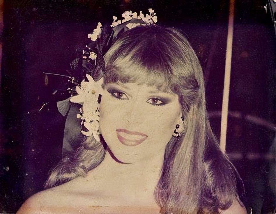 Female Venezuelan Pilin León Crespo - iNEWS