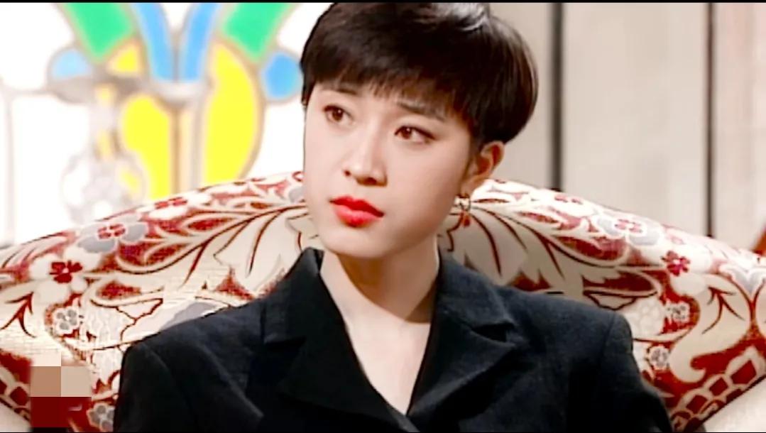 "Giant" Hong Zhiqing: Beautiful and sassy, daring to love and hate, but ...