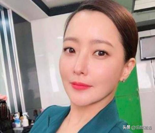 The 42-year-old Kim Hee-sun's recent photos of the wealthy family ...