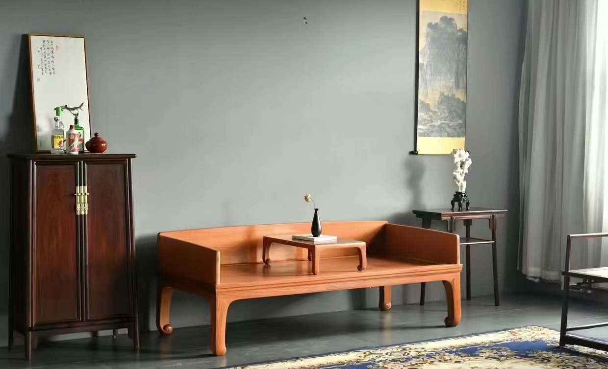 Arhat Bed - Chinese people never shy away from guests sitting on their ...