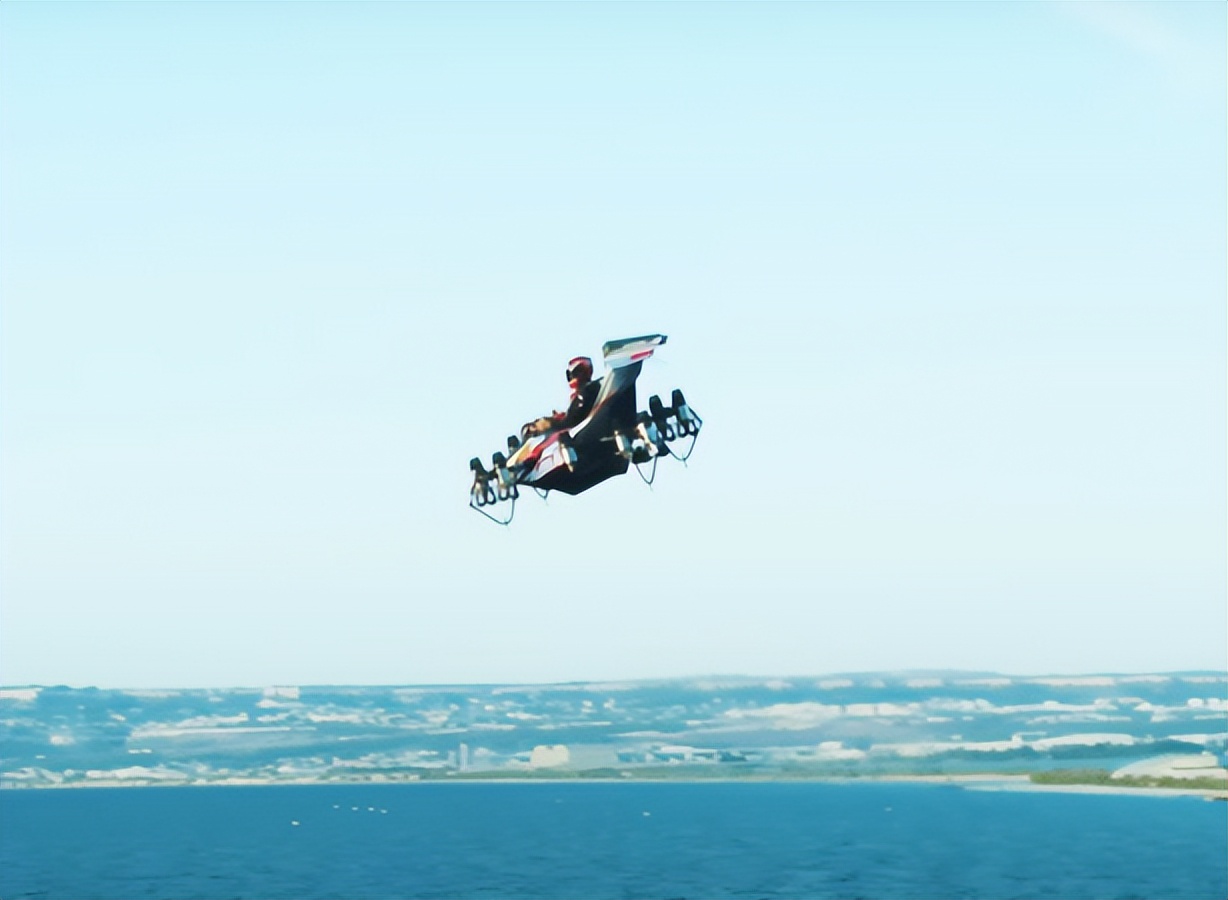 French pilots invented the flying recliner, it's really cool to take ...