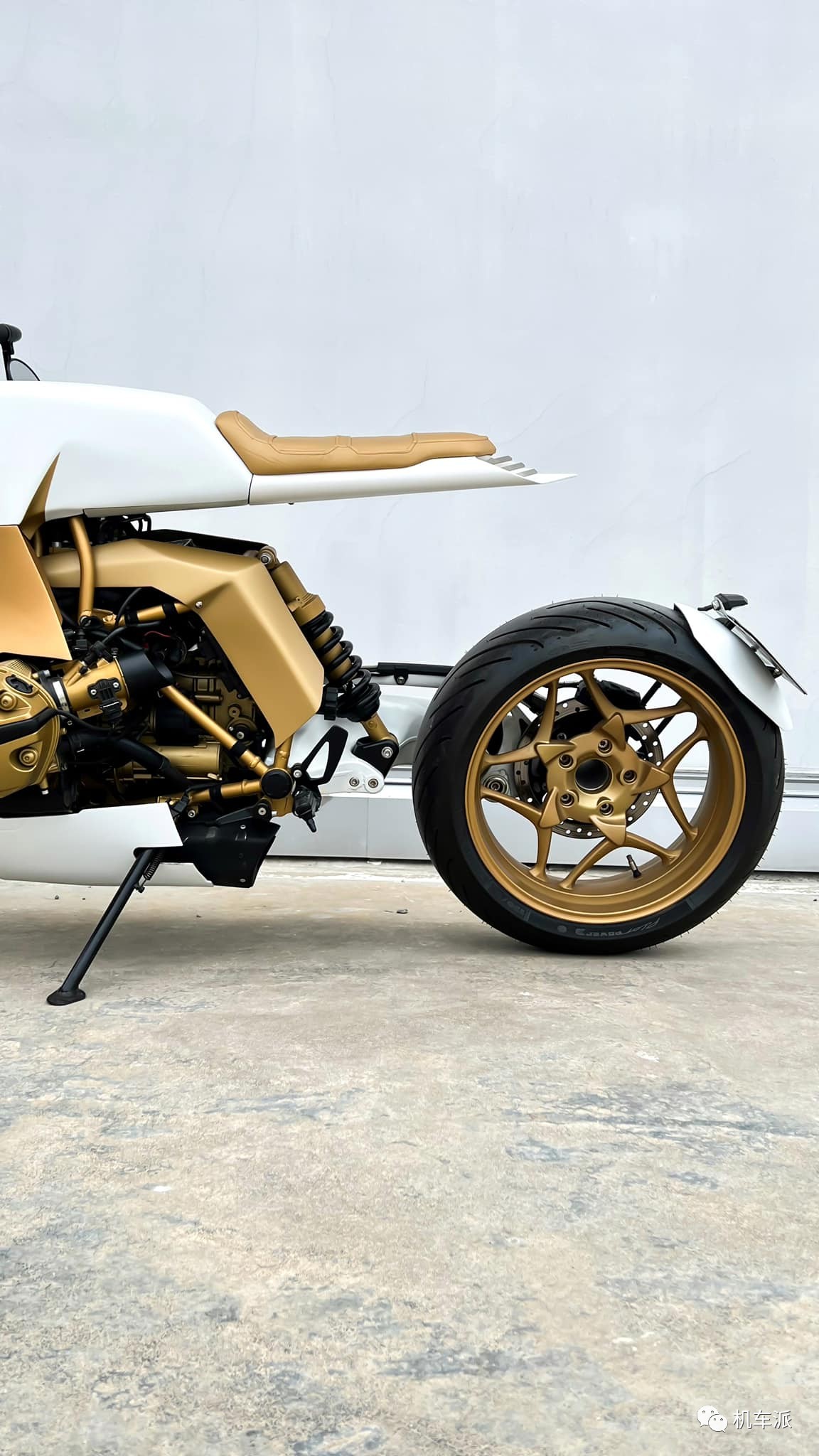 Perfect Transformation Futuristic BMW R1200 ST Modification ...