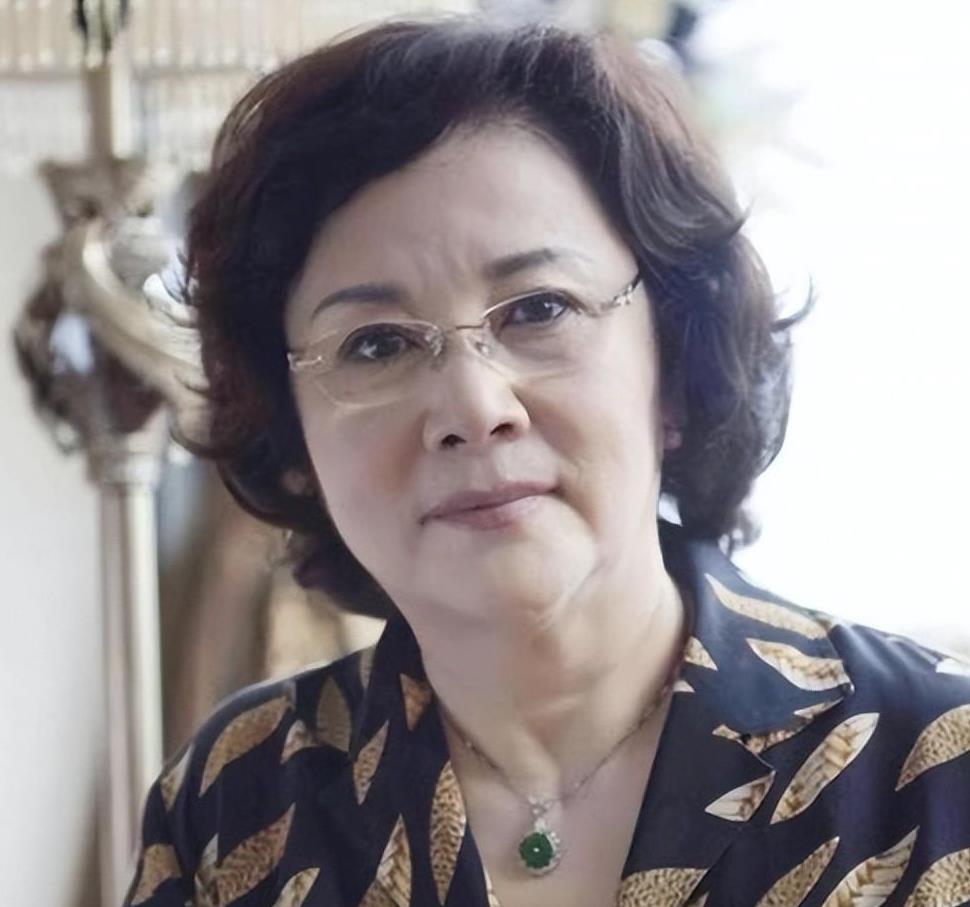 Guan Xiaotong cried bitterly on the show, the ace family acted indifferently, and Lu Han ...