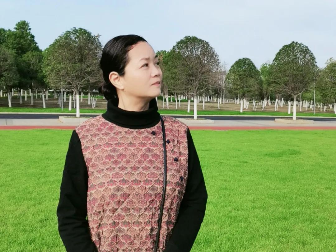 Man Ting Fang Mother's Day Sending Far Away - iMedia