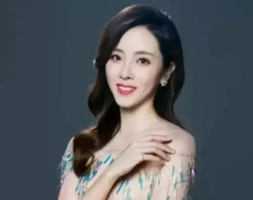 Li Sisi rushed to the hot search, missed the Spring Festival Gala for ...