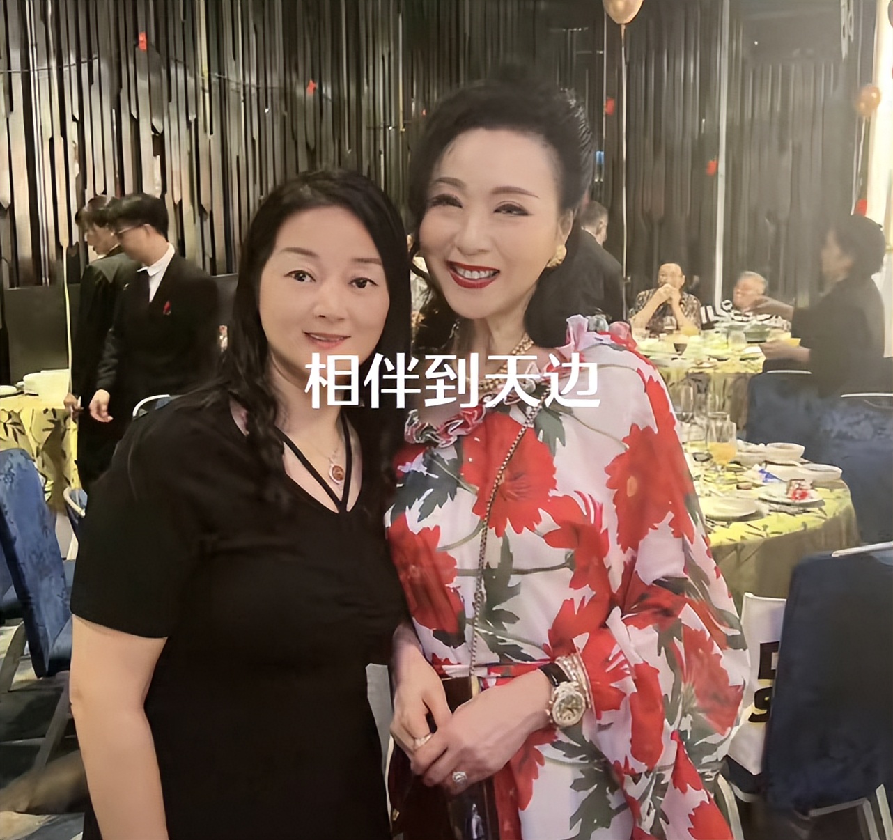 "Huang Rong" Wei Qiuhua turns out to be a star-studded 65th birthday ...