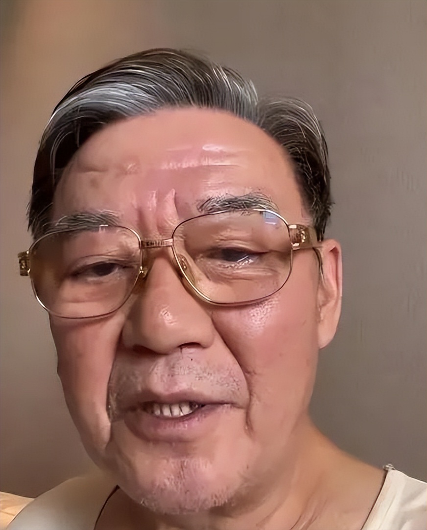 Li Liqun cried late at night, his son secretly signed him a 2-year 30 ...