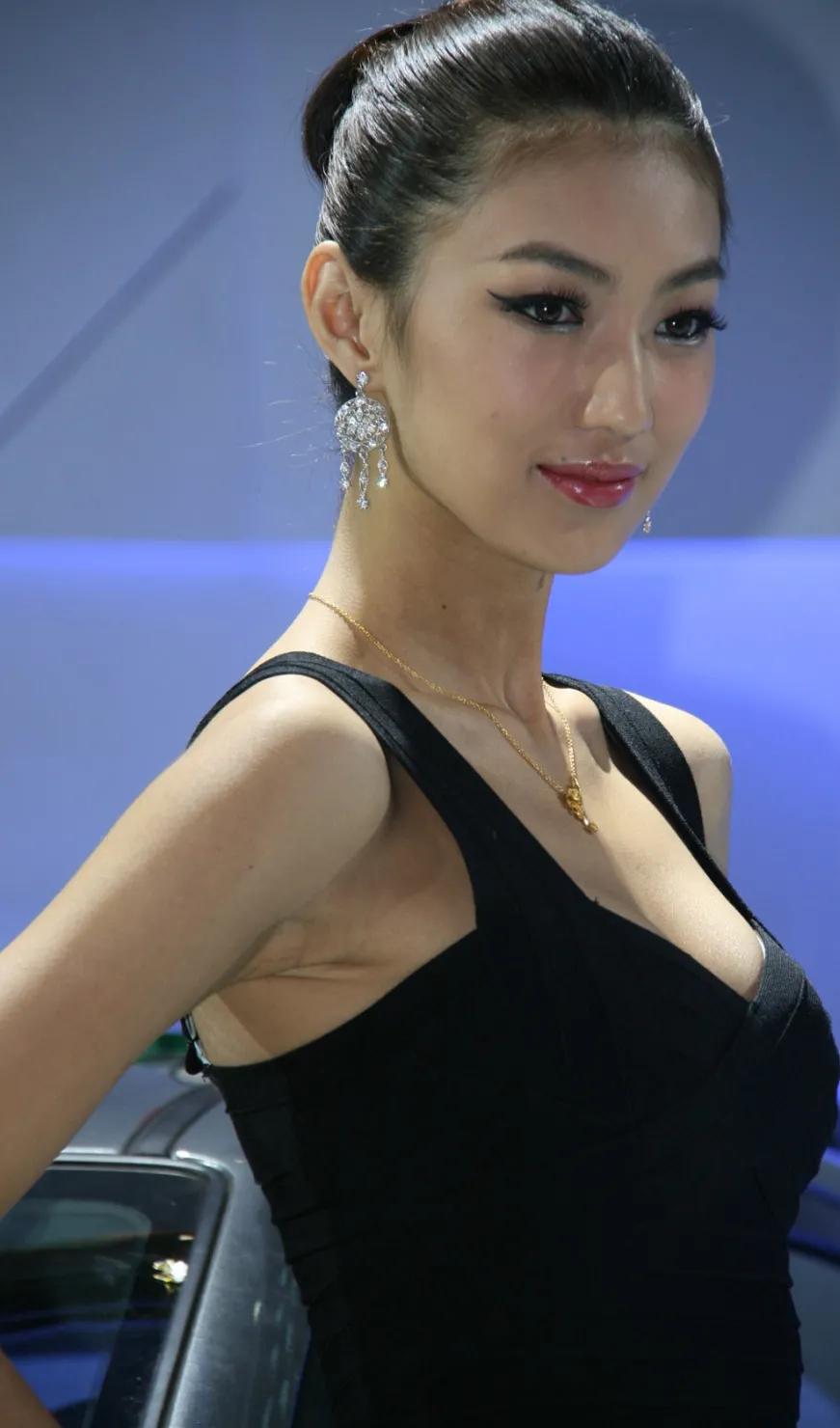 Car model Gu Chen - iNEWS