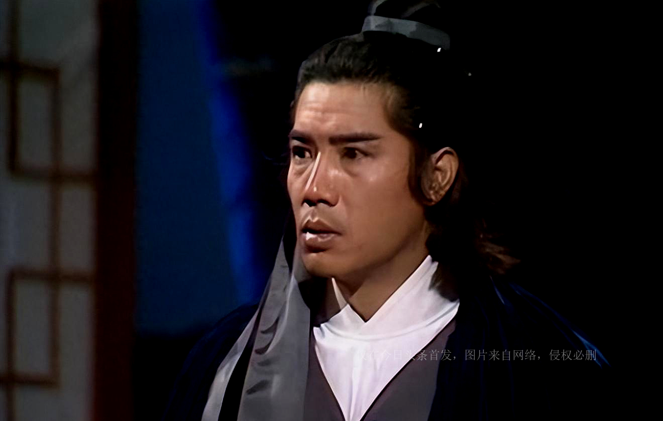 There is no harm if there is no comparison. They both play Li Xunhuan ...