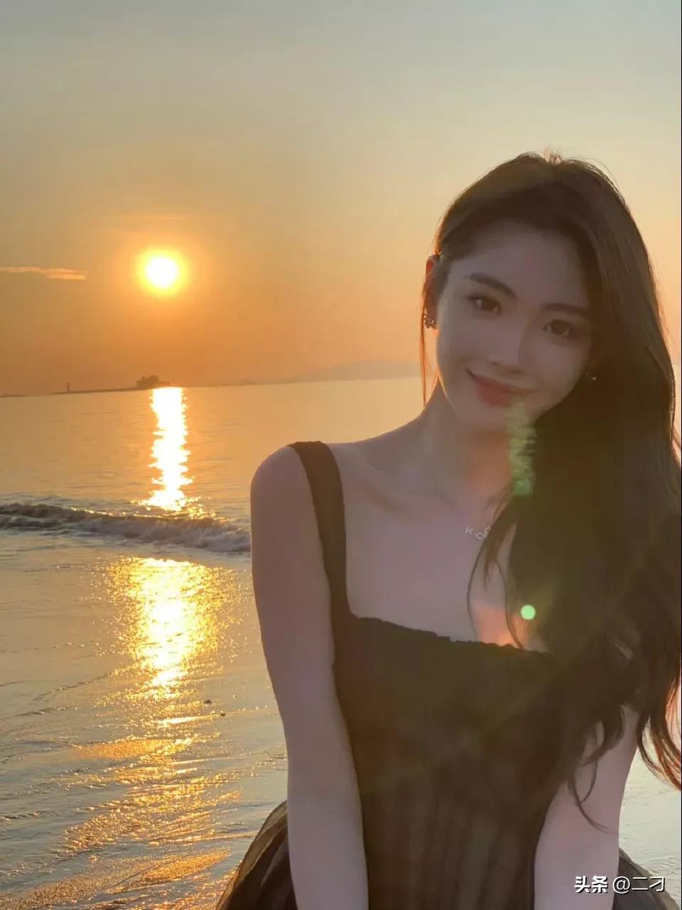 1saye Black suspender dress seaside sunrise photo - iNEWS