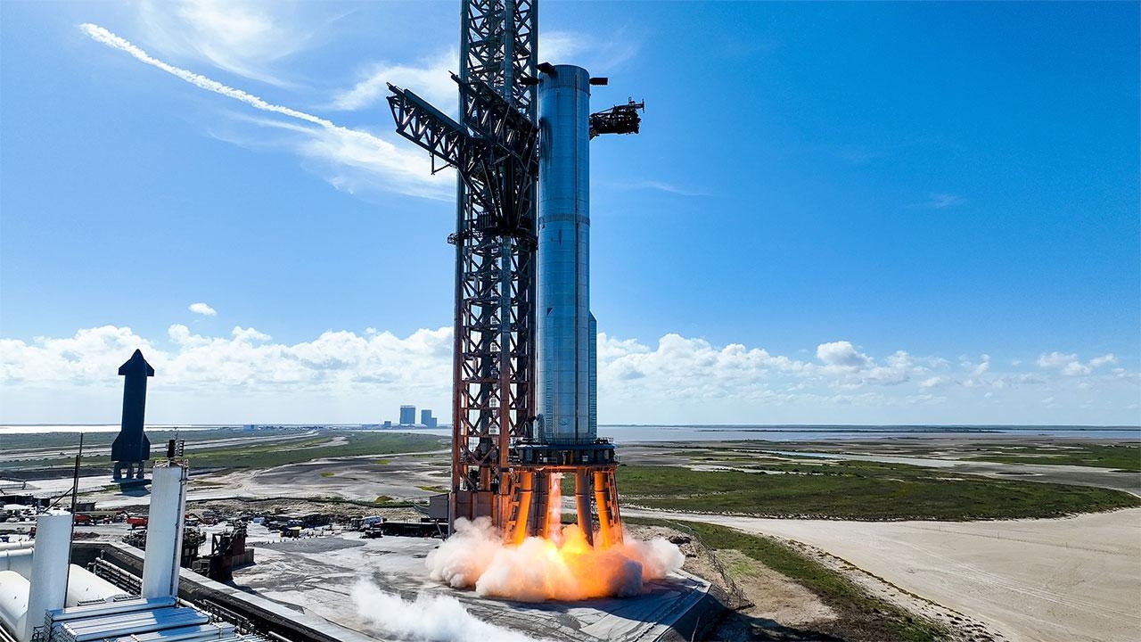 The Long March 9 was transformed into a Chinese version of the starship ...