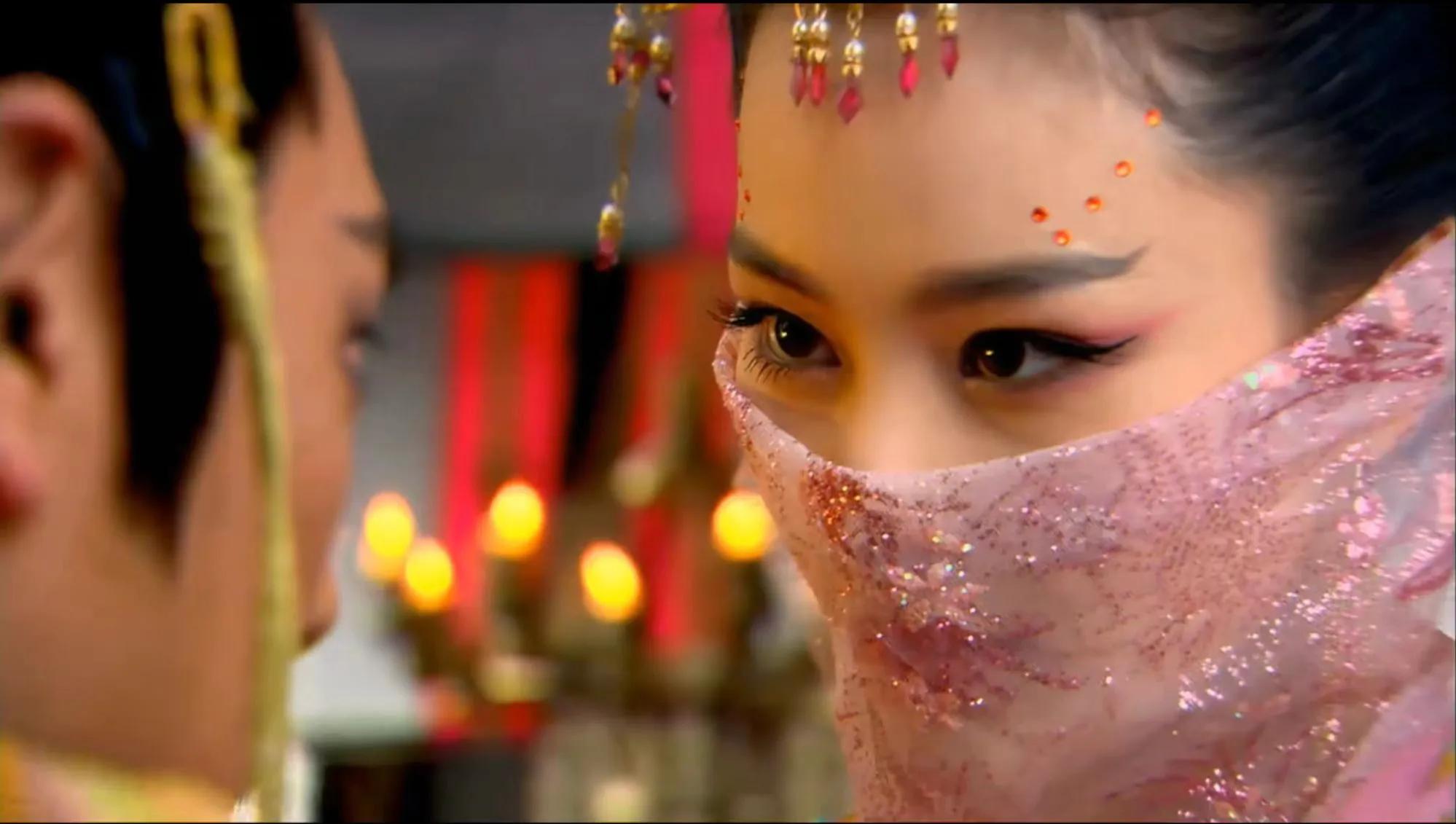 Zhang Xinyu's Su Daji is so beautiful, with a hot figure, a little ...