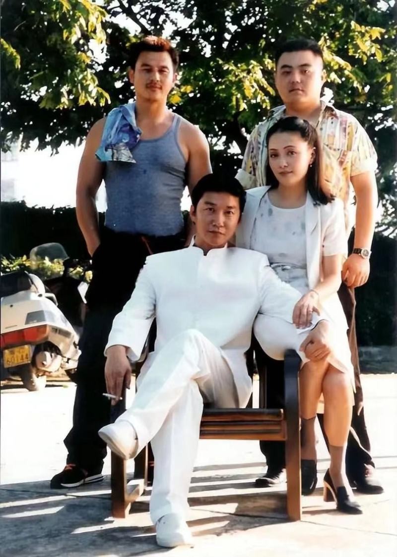 A famous actor born in the countryside, married his Swedish wife Enai ...