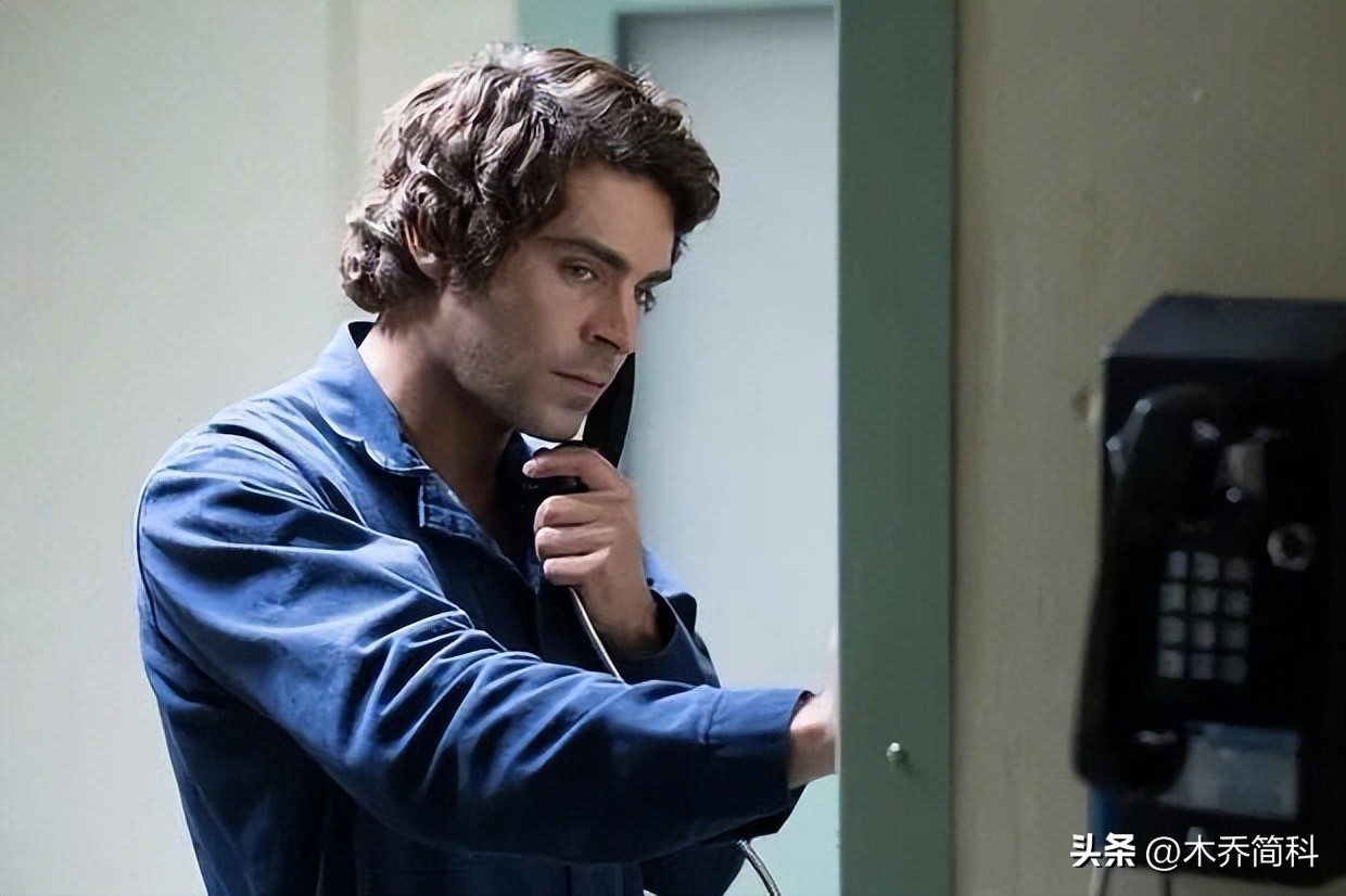 In the movie "Interview with a Serial Killer", what are the unique ...