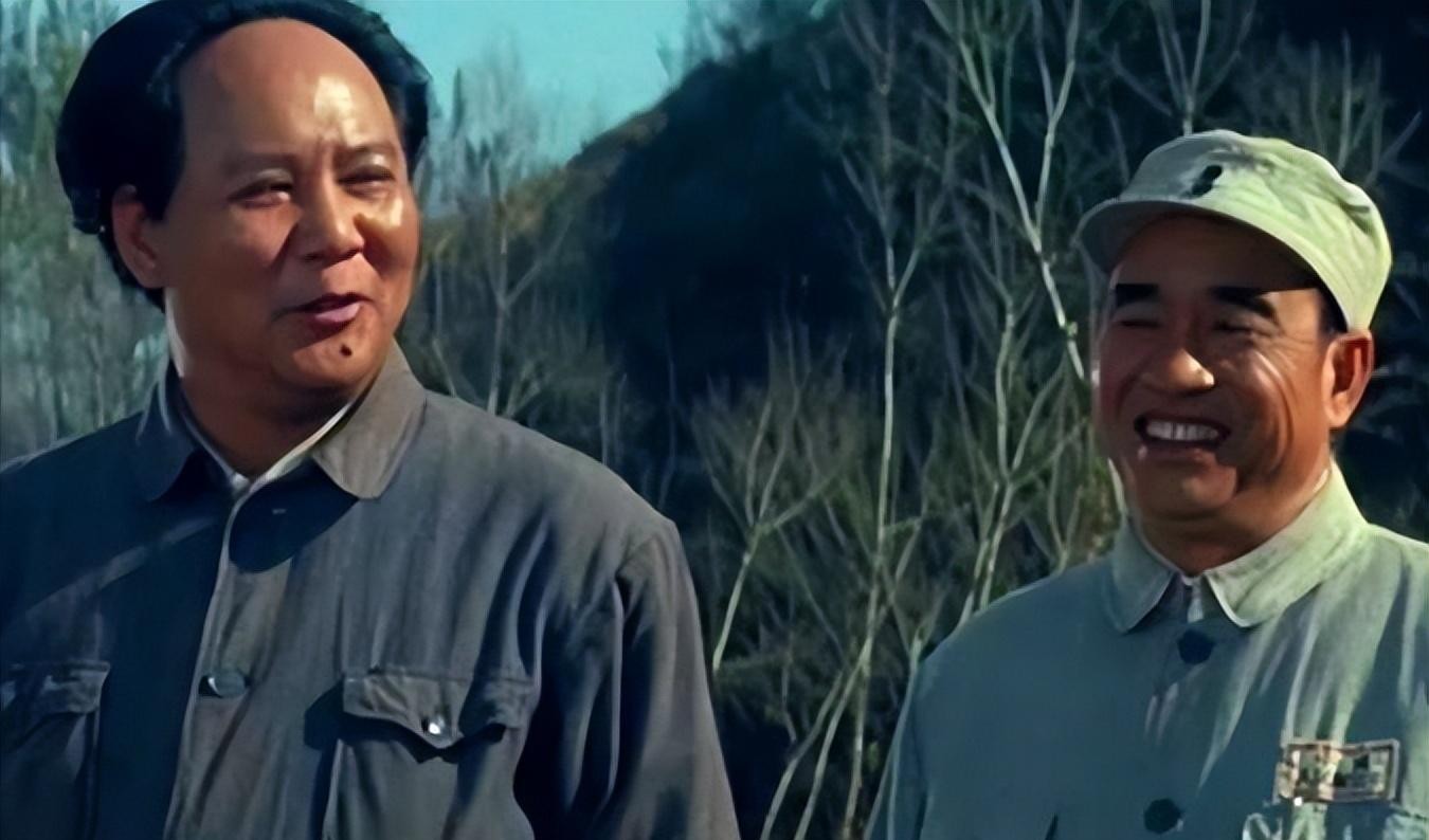 In 1989, Gu Yue was invited to attend a state banquet. General Yang ...