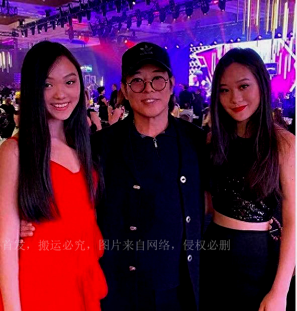 Jet Li's two daughters are pictured together. They look like their ...