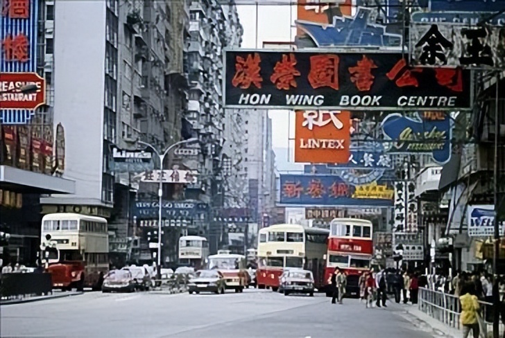 "Handwritten" signboards on the streets of Hong Kong, Macao and Taiwan ...