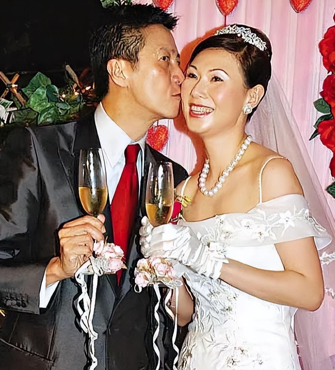 Former Hong Kong sister Kou Hongping sprinkled sugar on her first Valentine's Day after she was ...