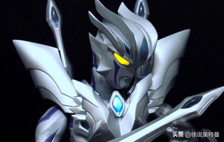 Can Ultraman Rejedo and Ultraman Saiga appear at the same time?Gaussian ...