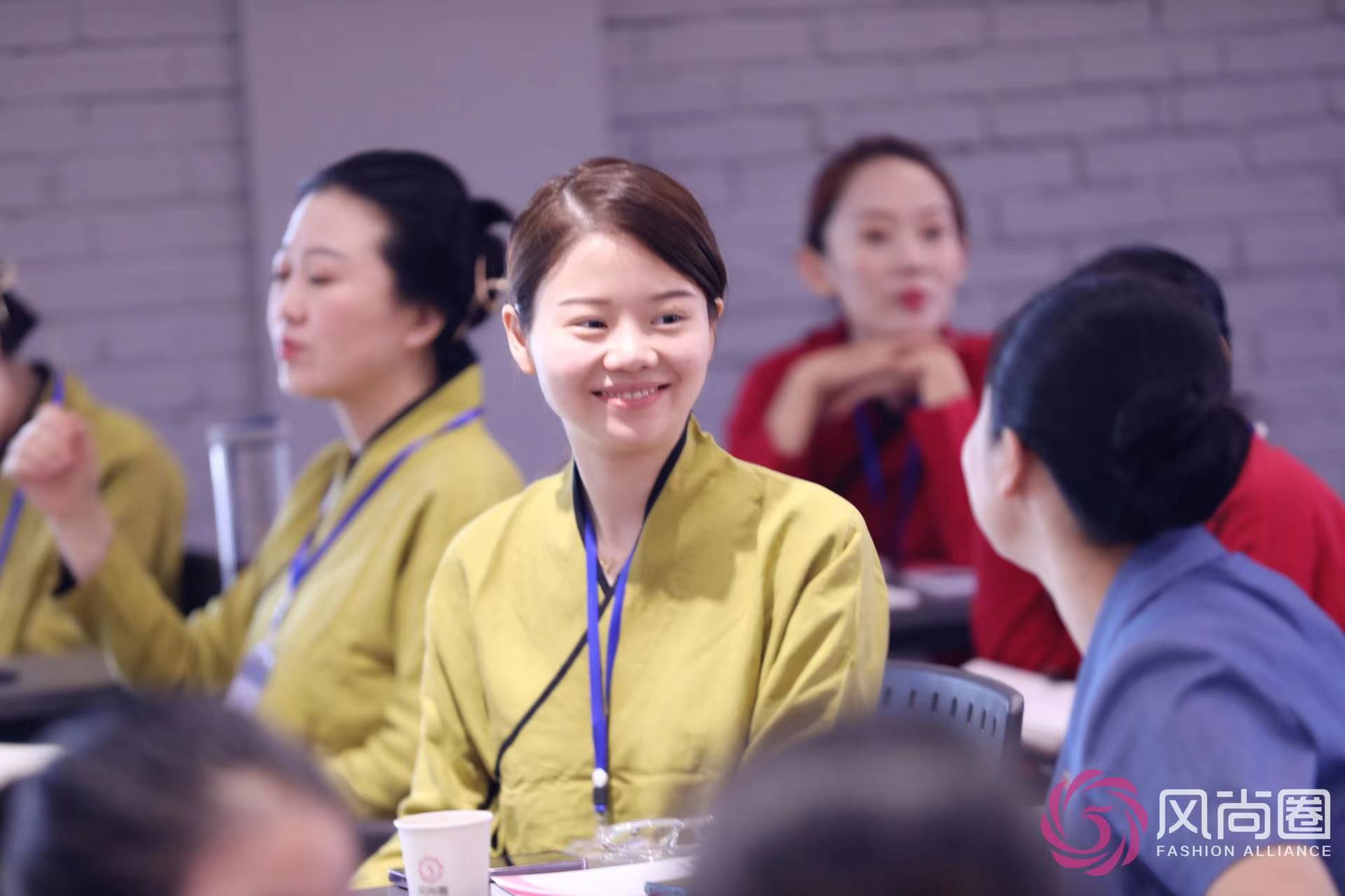 Inheriting traditional Chinese etiquette culture is the lifelong ...