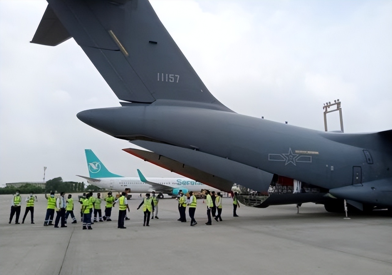 China Yun-20 transport aircraft will go to Europe for the first time to ...