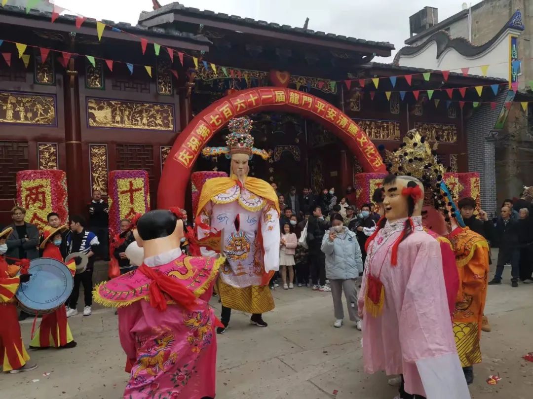 It's so lively!The annual intangible cultural heritage event in Longmen ...