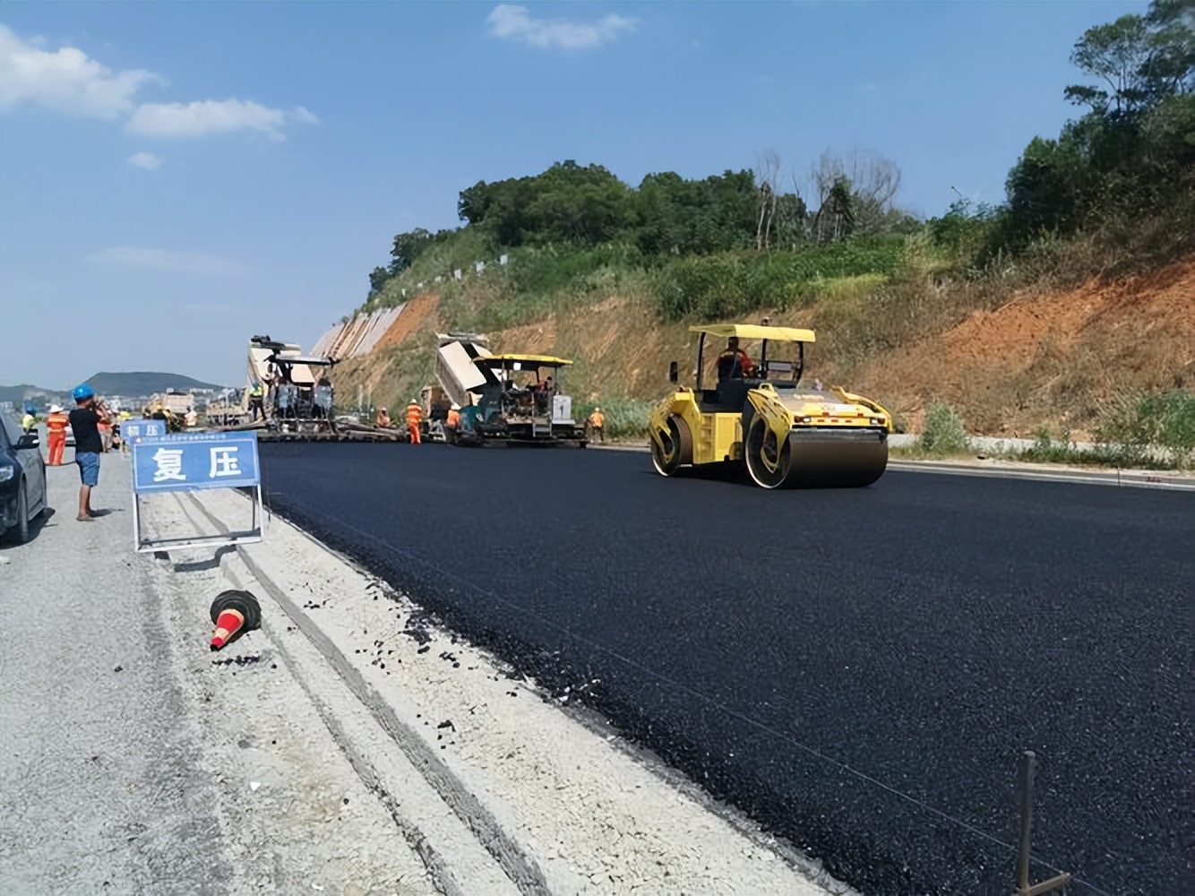 Research on Construction Technology of Underlayer of ATB-25 Asphalt ...