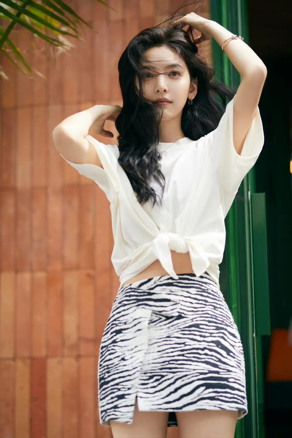 Zhang Ruonan's beautiful picture - iNEWS