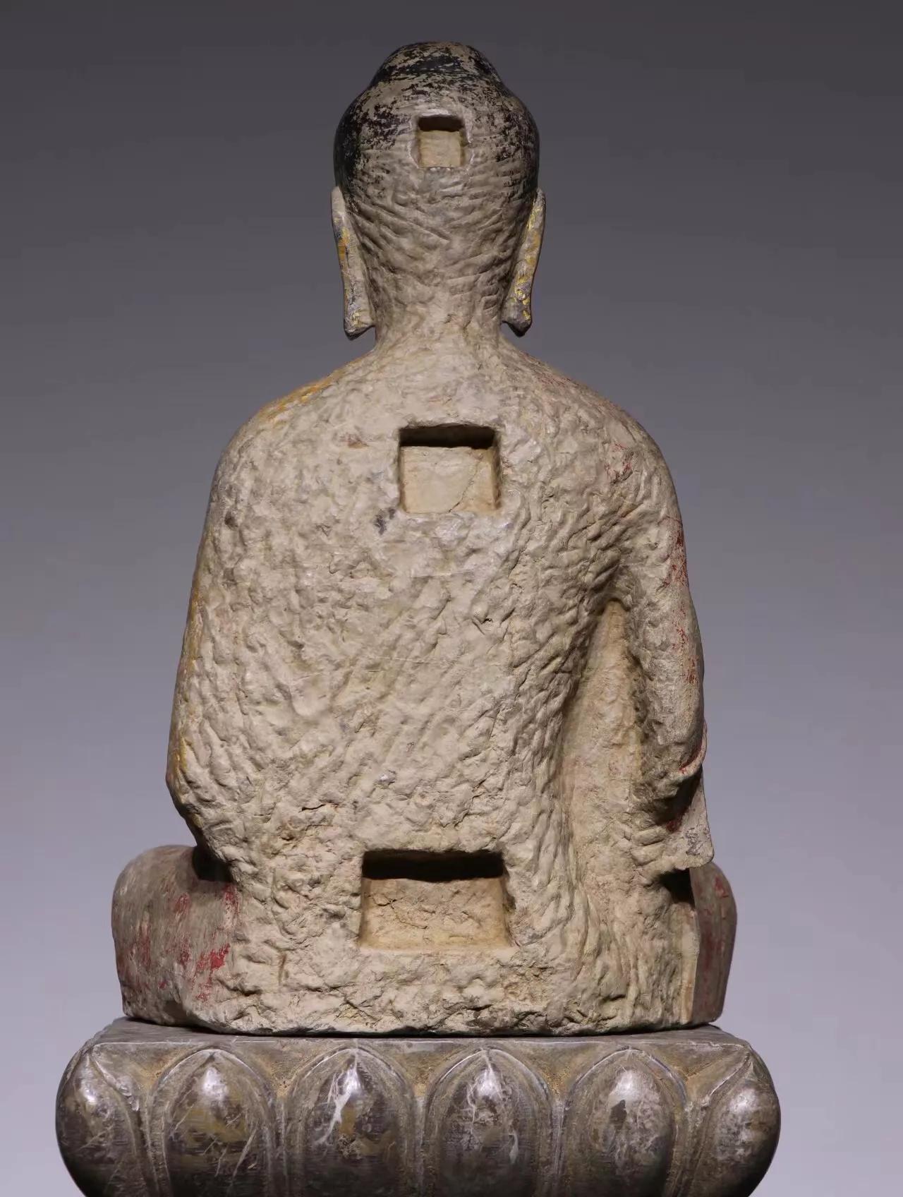 Sakyamuni sitting Buddha - iNEWS
