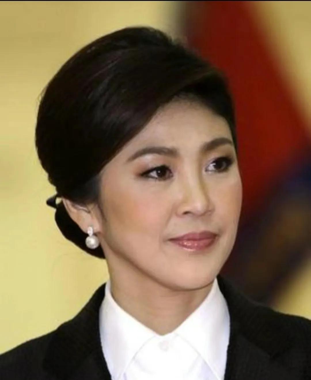 Femininity in the political arena: Prime Minister Yingluck's perfect ...
