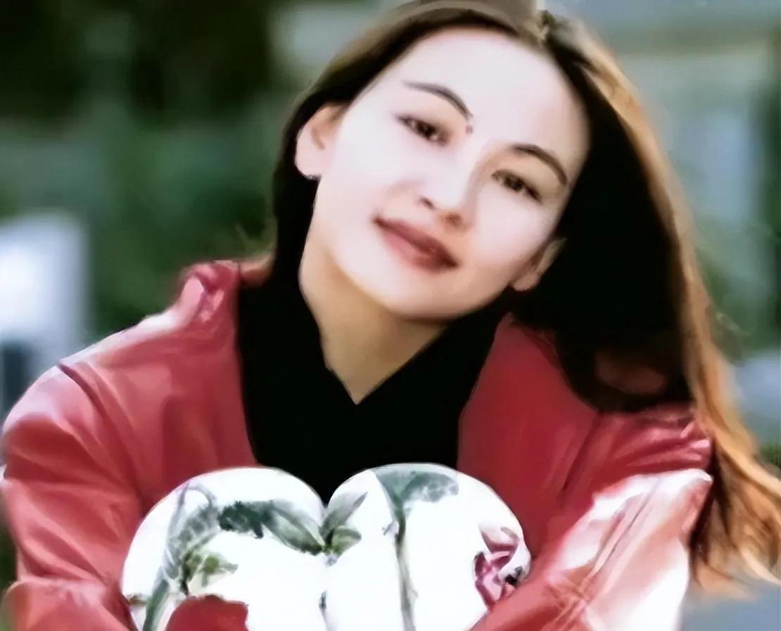 Actress Alia: Married Yao Lu who was 3 years younger, gave birth to a ...