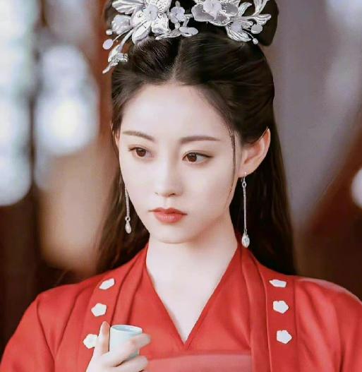 "Fox Fairy Little Matchmaker" has the second female replaced?Zhu Xudan ...