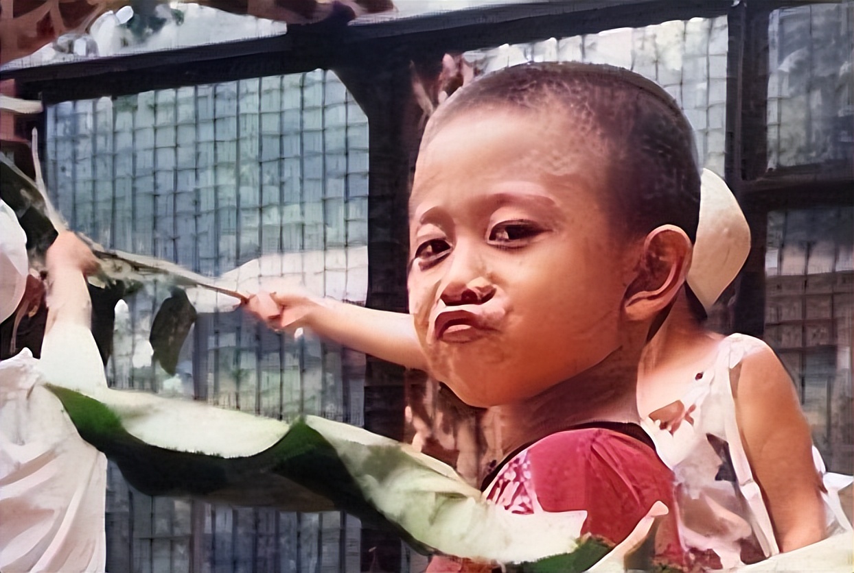 Zhang Yishan: Child star debuted at the age of 13 and became popular ...