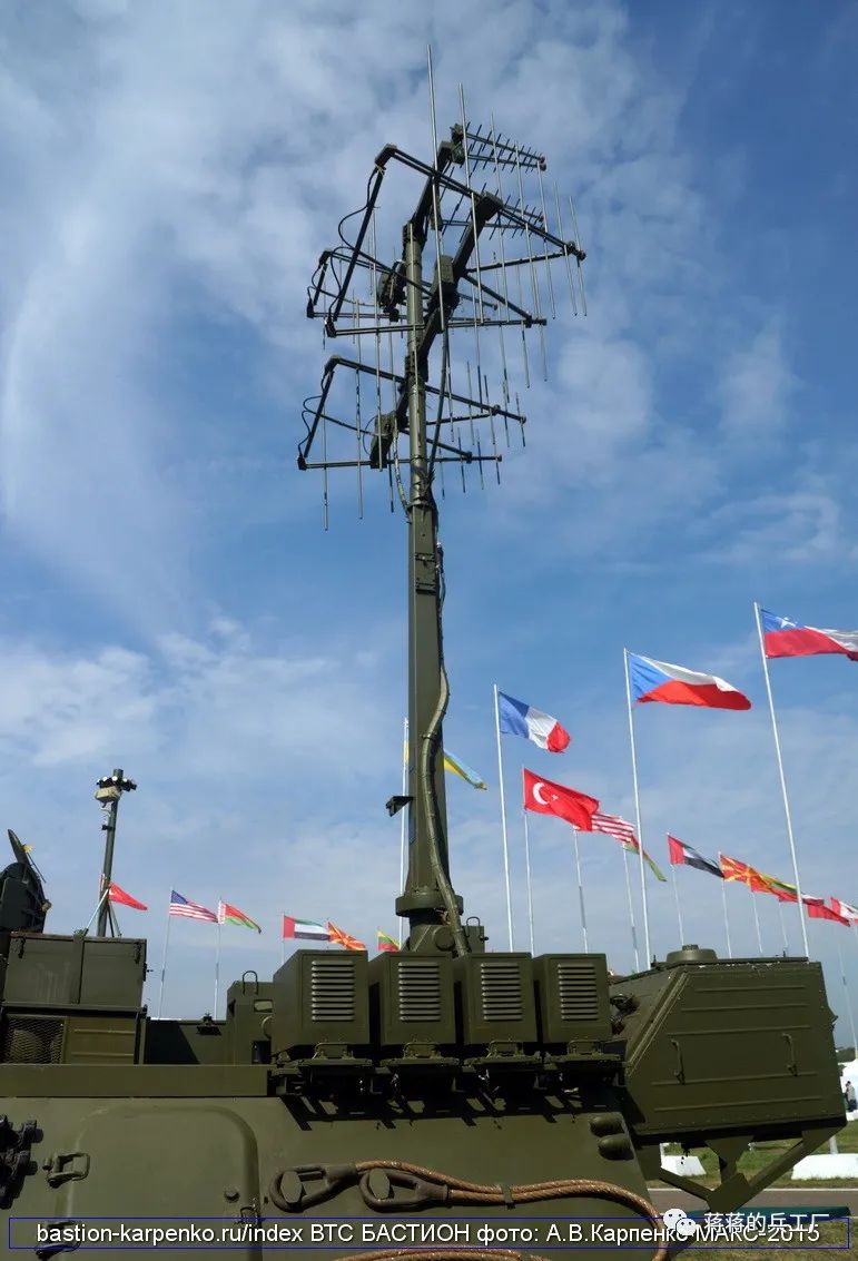 Ukraine destroys the new Russian radio jammer, which looks like a tent ...