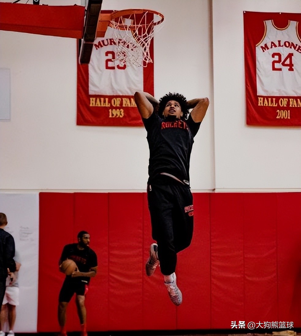 Power projection pass ready!Rockets 3 point guards have different ...
