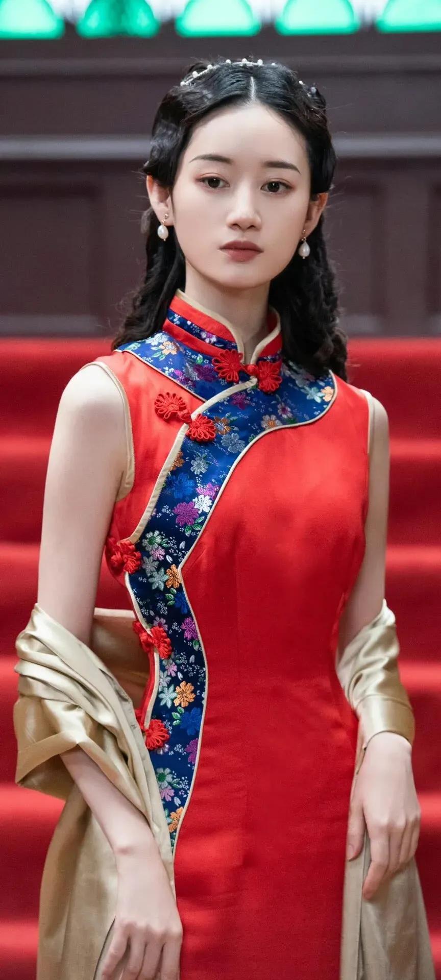 Guo Xiaoting's beautiful wallpaper - iNEWS