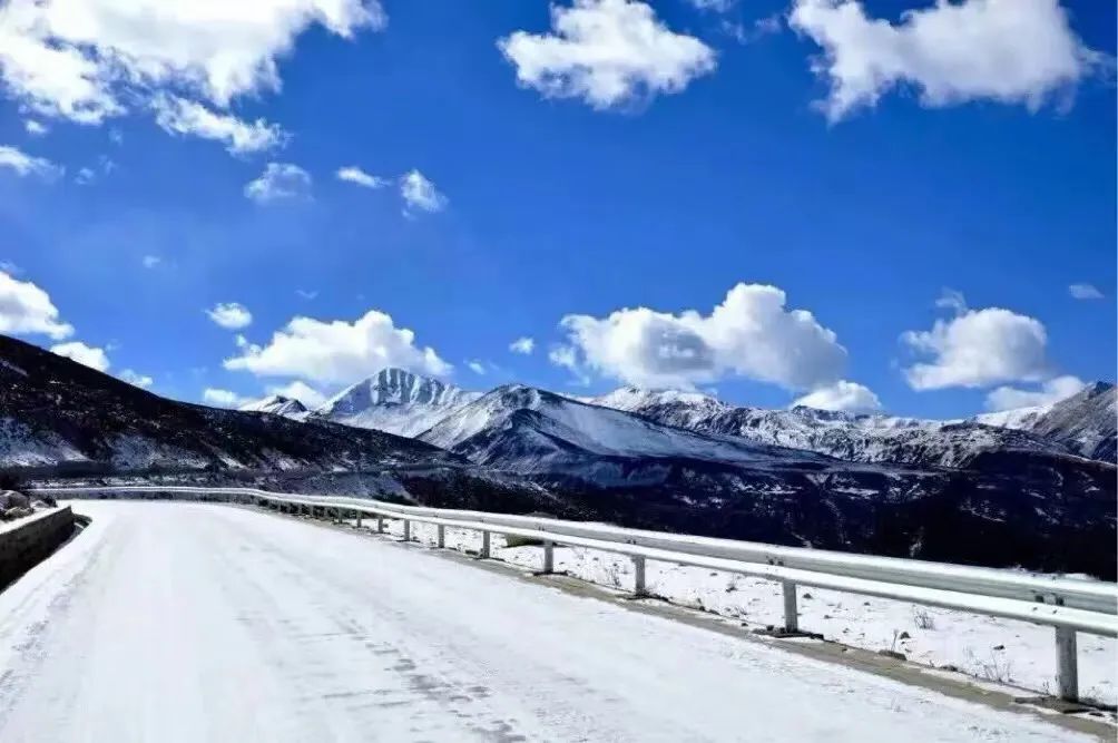 Lu Mingjun (Zhang Guojun), He Lagen's "Road to Heaven" Heart Fragrant Literature and Art - iNEWS