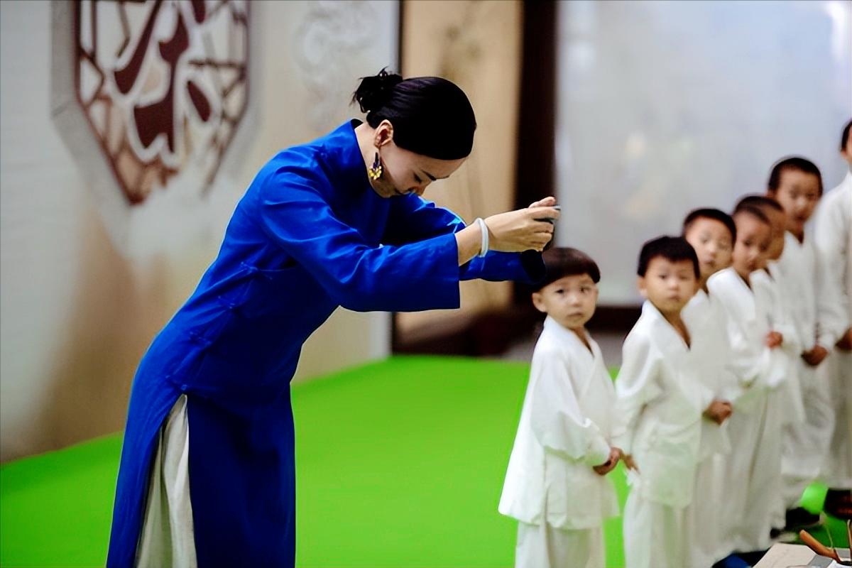 The essence of the 10 sentences of "Disciple's Regulations" is not ...