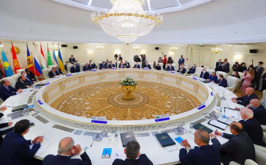 Putin recognizes Zach independence, warns allies of new conflict ...