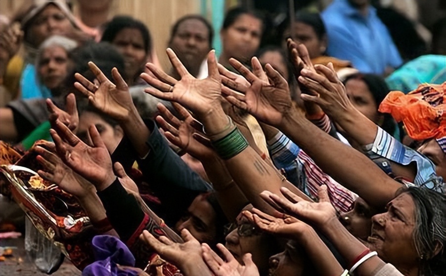 Development and spread of Hinduism and Buddhism - iMedia
