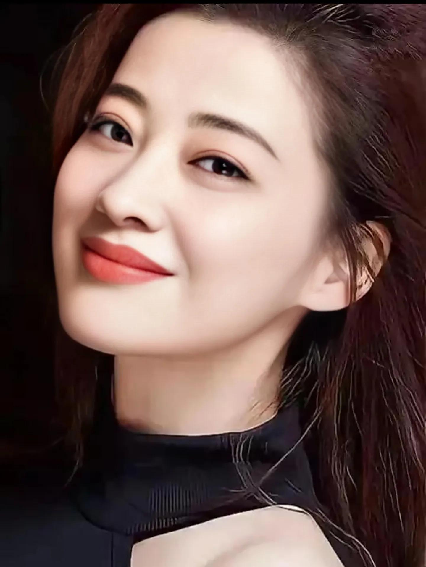 Compare the present and the past! Is Mei Ting's appearance in the ...