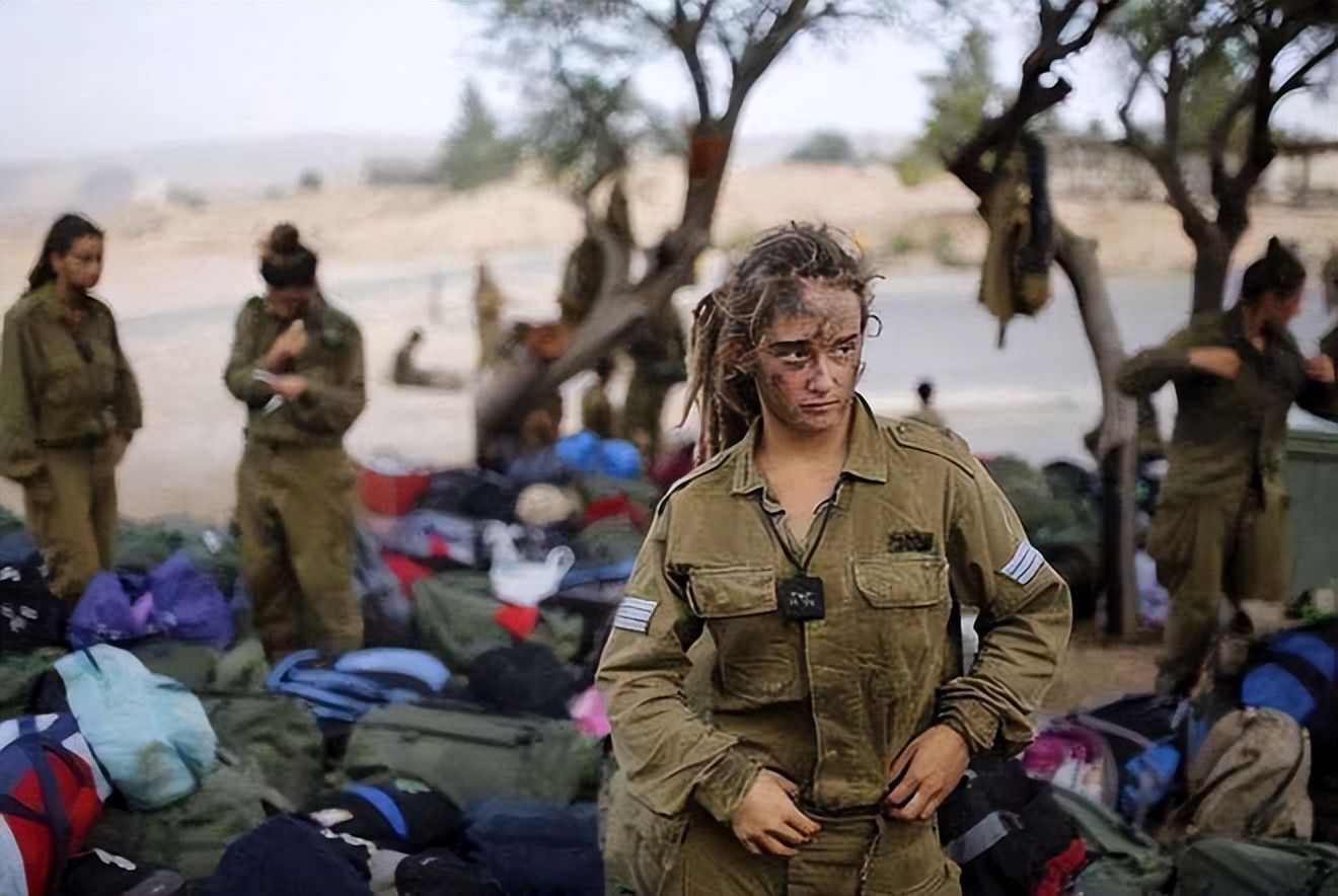 In 2003, a 19-year-old American female soldier was captured and abused ...