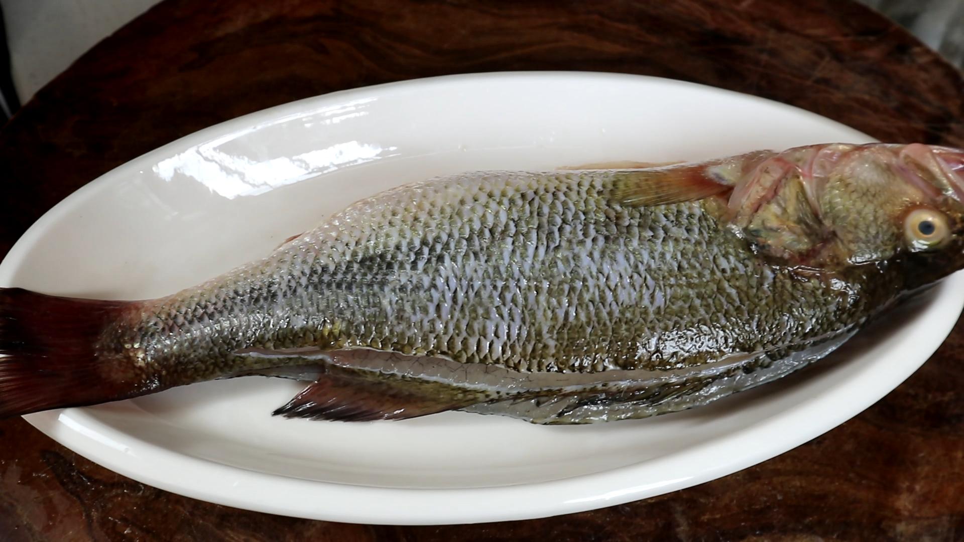 Want to make steamed sea bass delicious? Don't forget these two steps ...