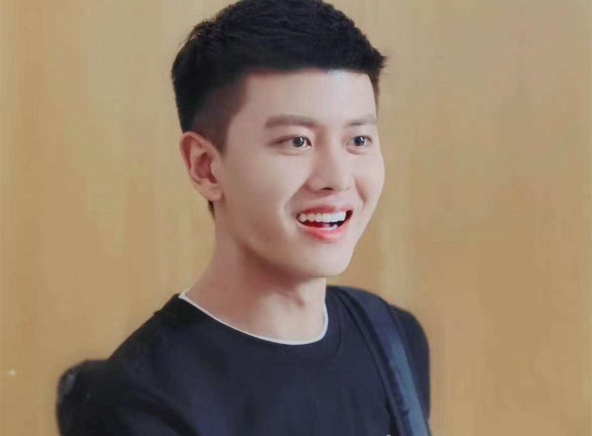 "Blue Flame Assault" ruffian handsome tiger Li Xicheng's simple words ...