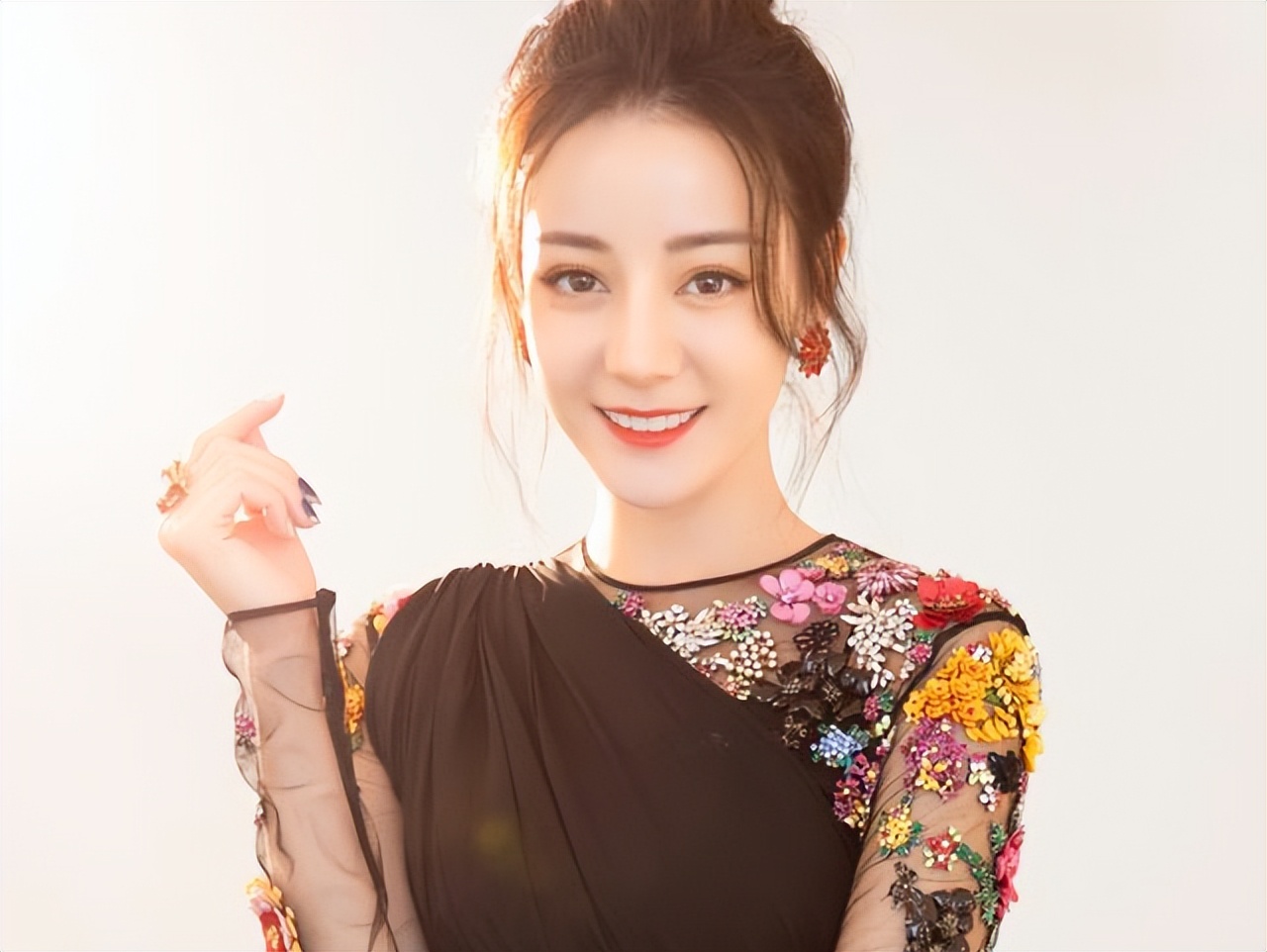 Stand up again? Di Lieba and Huang Jingyu's scandal resurfaced, big ...