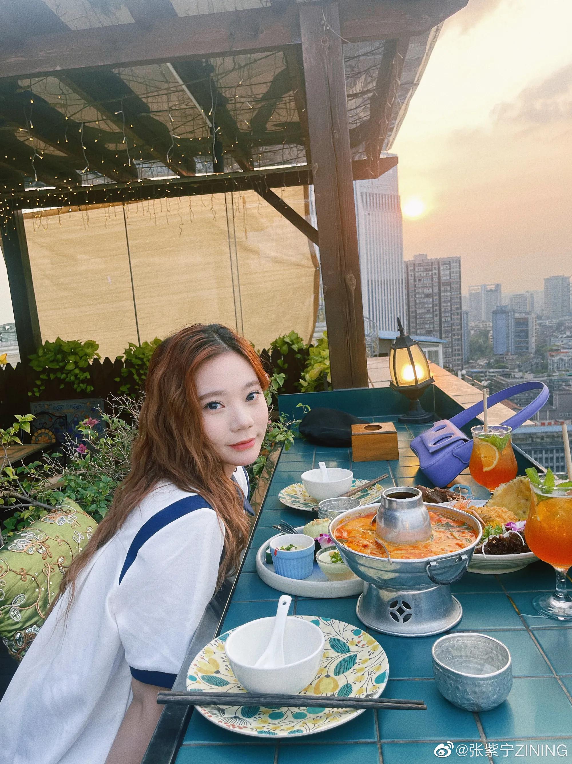 Beautiful picture of Zhang Zining - iNEWS