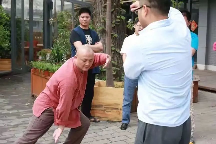 Lin Jie: Are you still busy? Be careful not to lose the three souls and ...