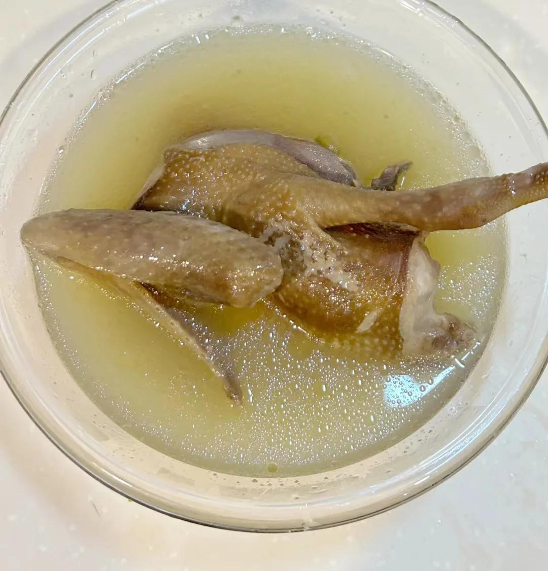 Drinking three bowls of mung bean and tangerine peel pigeon soup is a ...